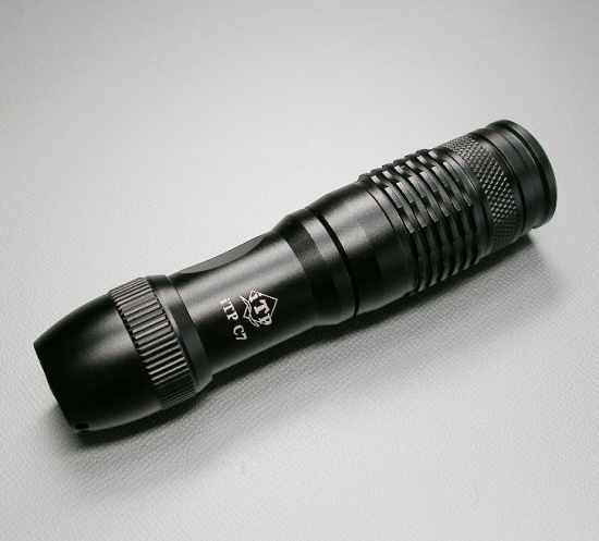 iTP-LIGHT C7R : Cree 7090-XR-E Q5